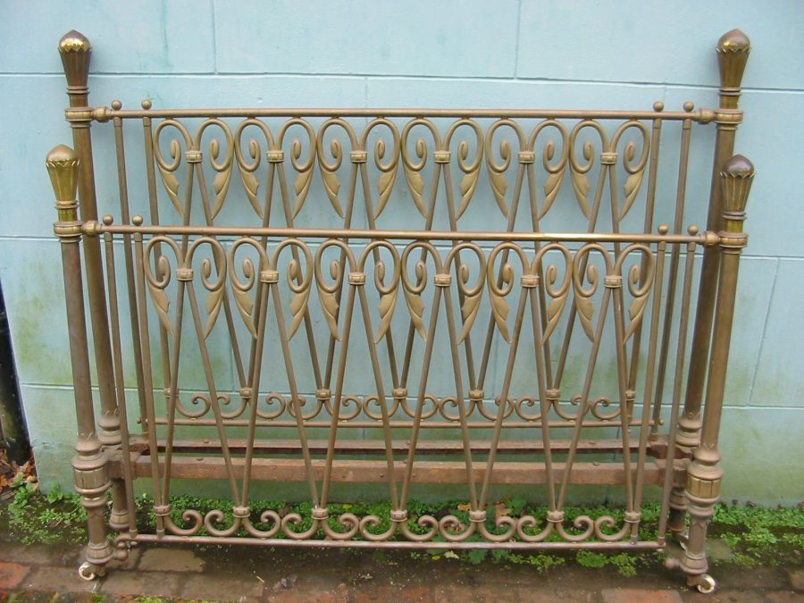 5ft & 6ft Bedsteads | Victorian Brass Beds